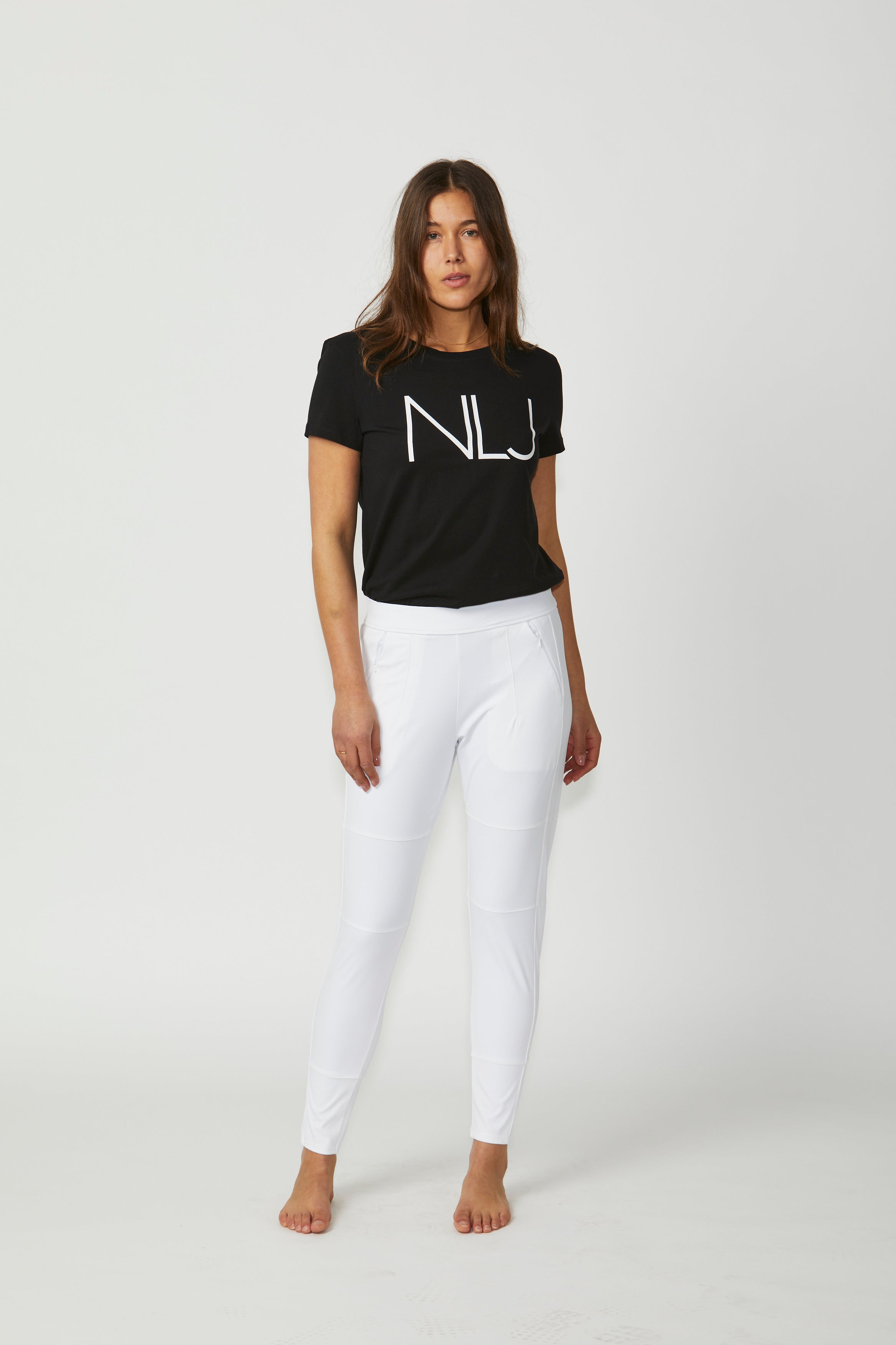 Witney White – New London Jeans